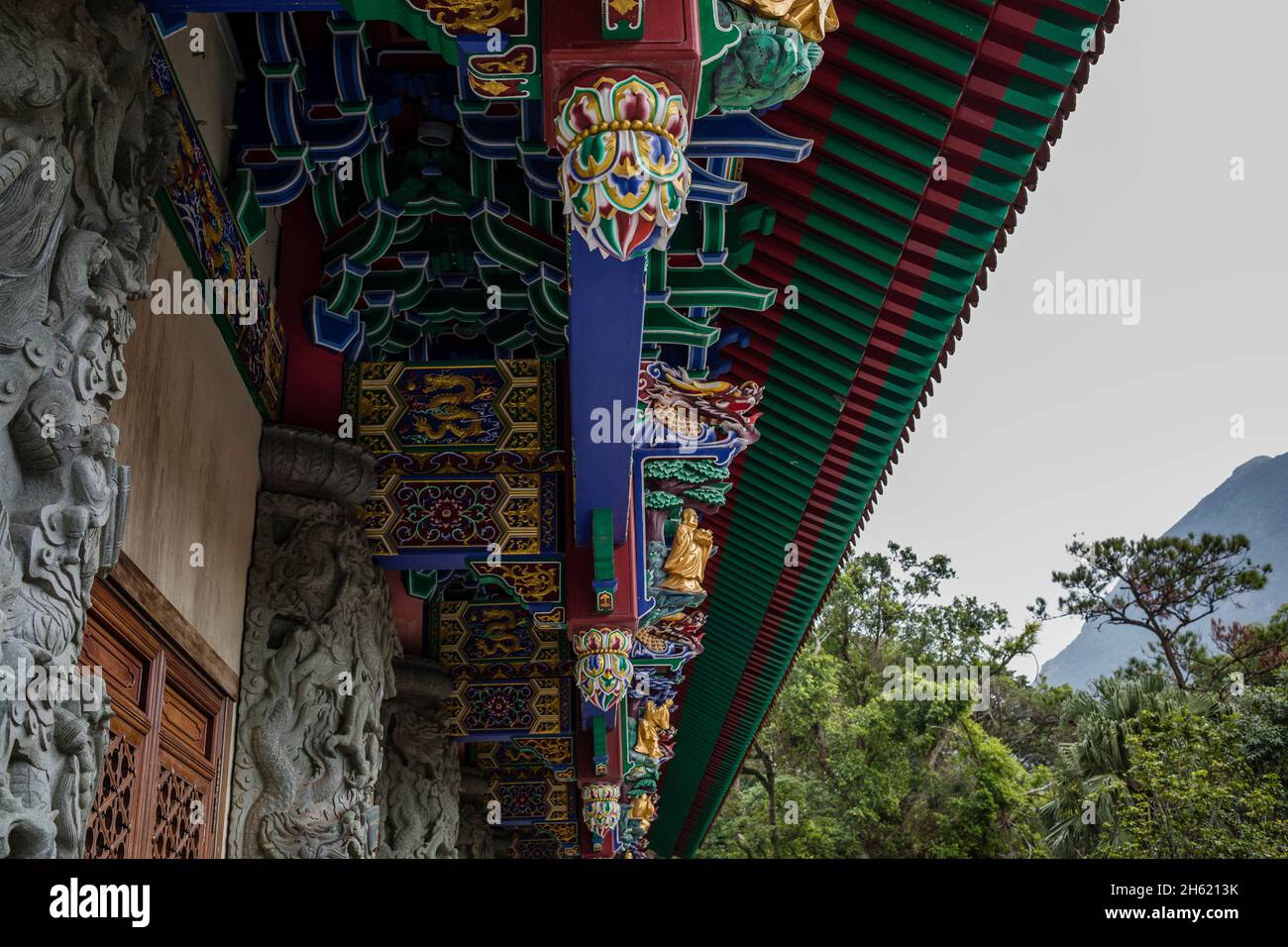 colorful po lin temple,po lin monastery,lantau Stock Photo - Alamy