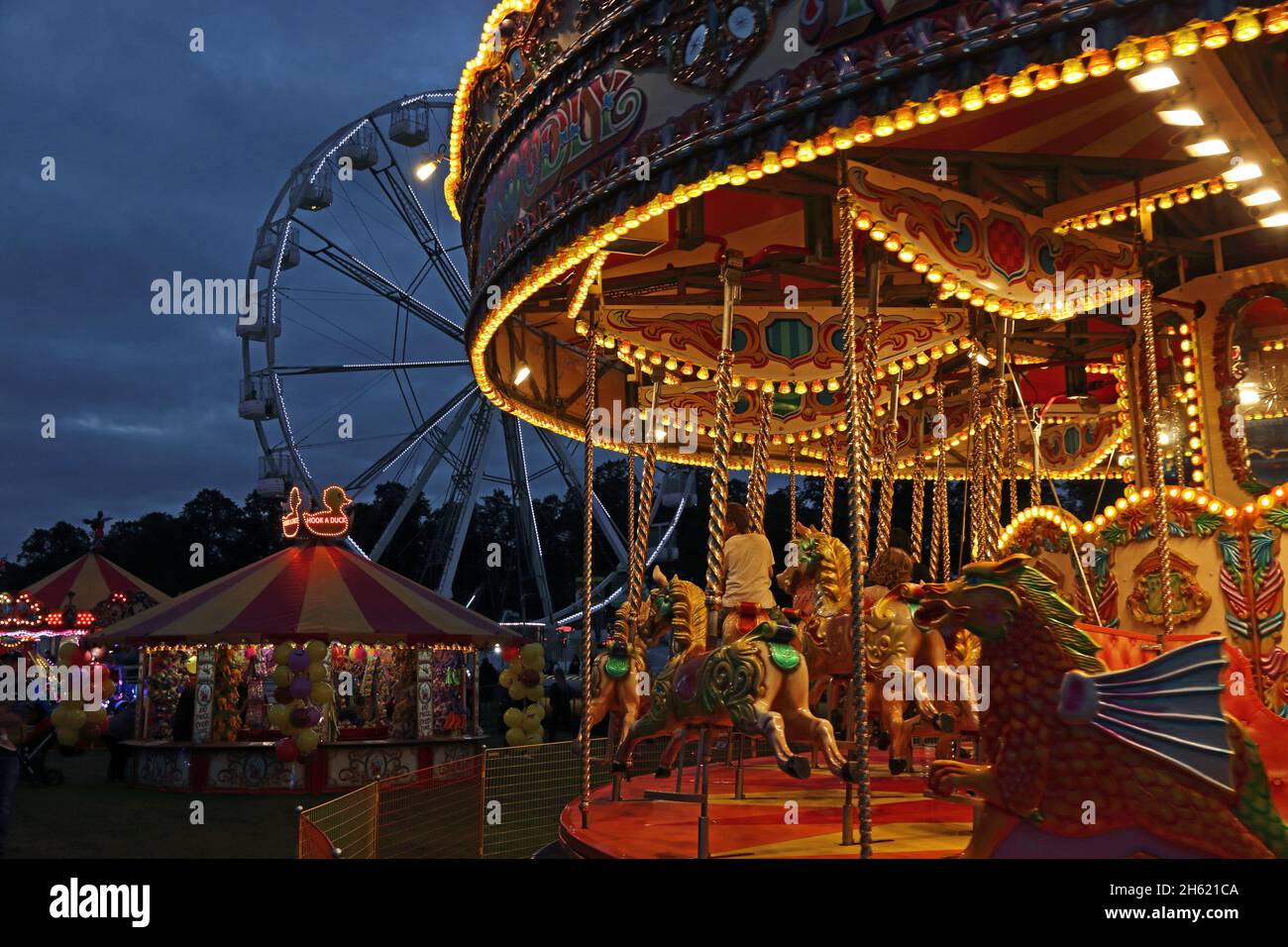 Balloon rides hi-res stock photography and images - Alamy