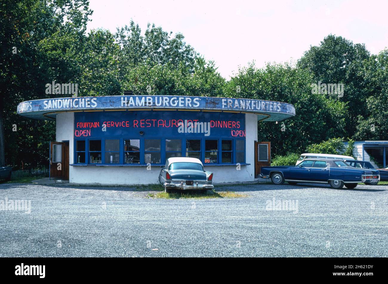 1970s drive in restaurant hi-res stock photography and images - Alamy
