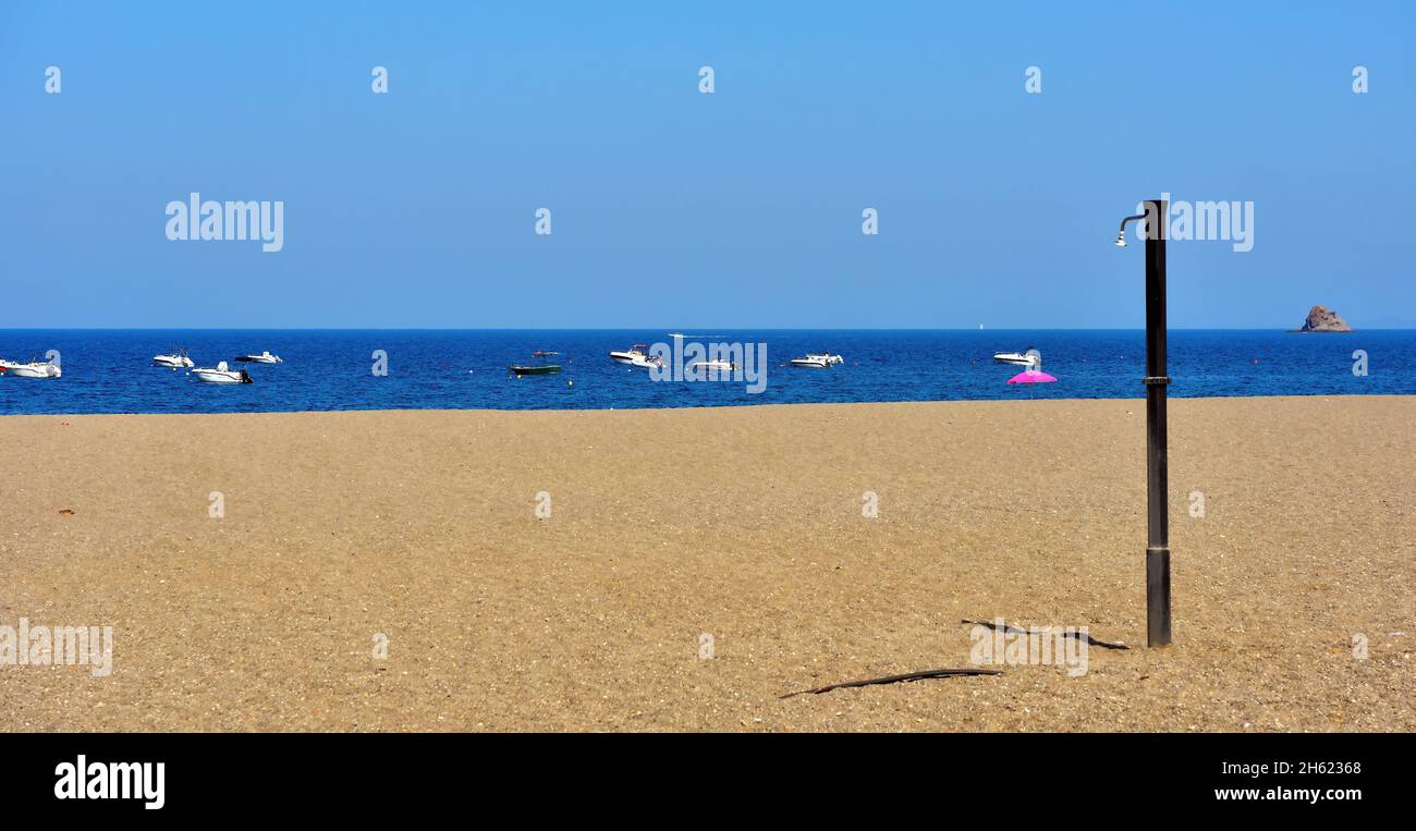beach at patti sicily italy Stock Photo - Alamy