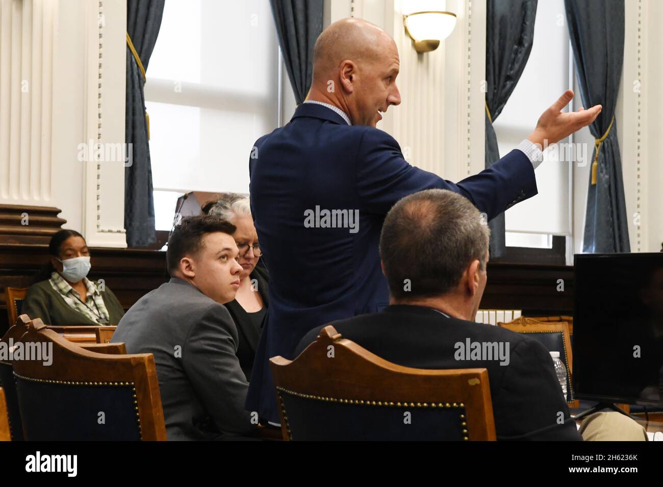Kenosha, Wisconsin, USA. 12th Nov, 2021. KYLE RITTENHOUSE, left ...