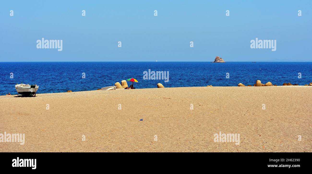 beach at patti sicily italy Stock Photo - Alamy