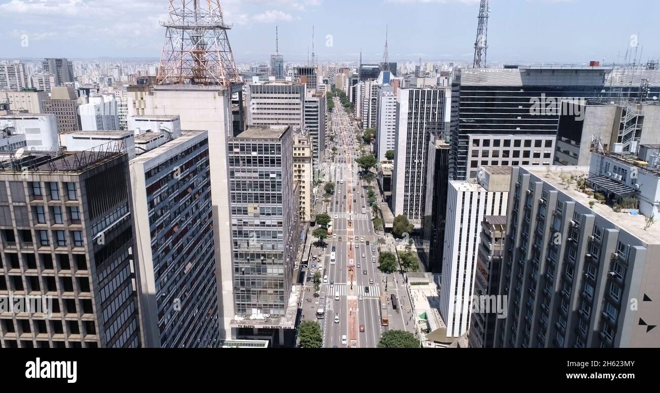 Aerial view of Avenida Paulista (Paulista avenue) in Sao Paulo city ...