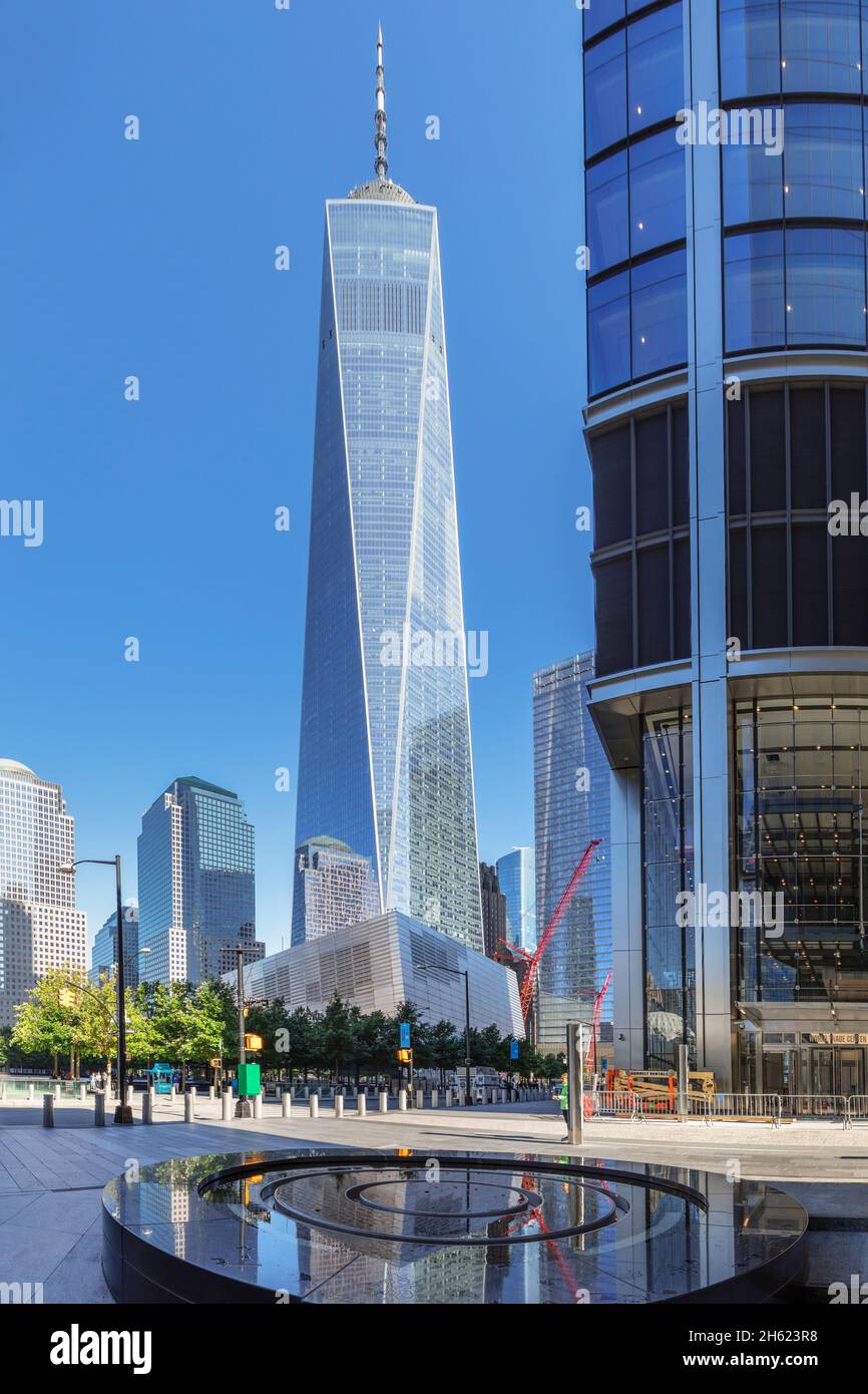 One world trade center financial district hi-res stock photography and ...