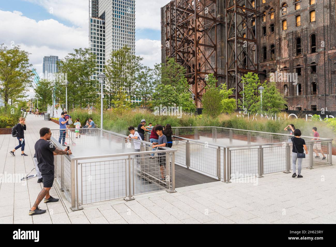 domino park,williamsburg,brooklyn,new york city,usa Stock Photo - Alamy