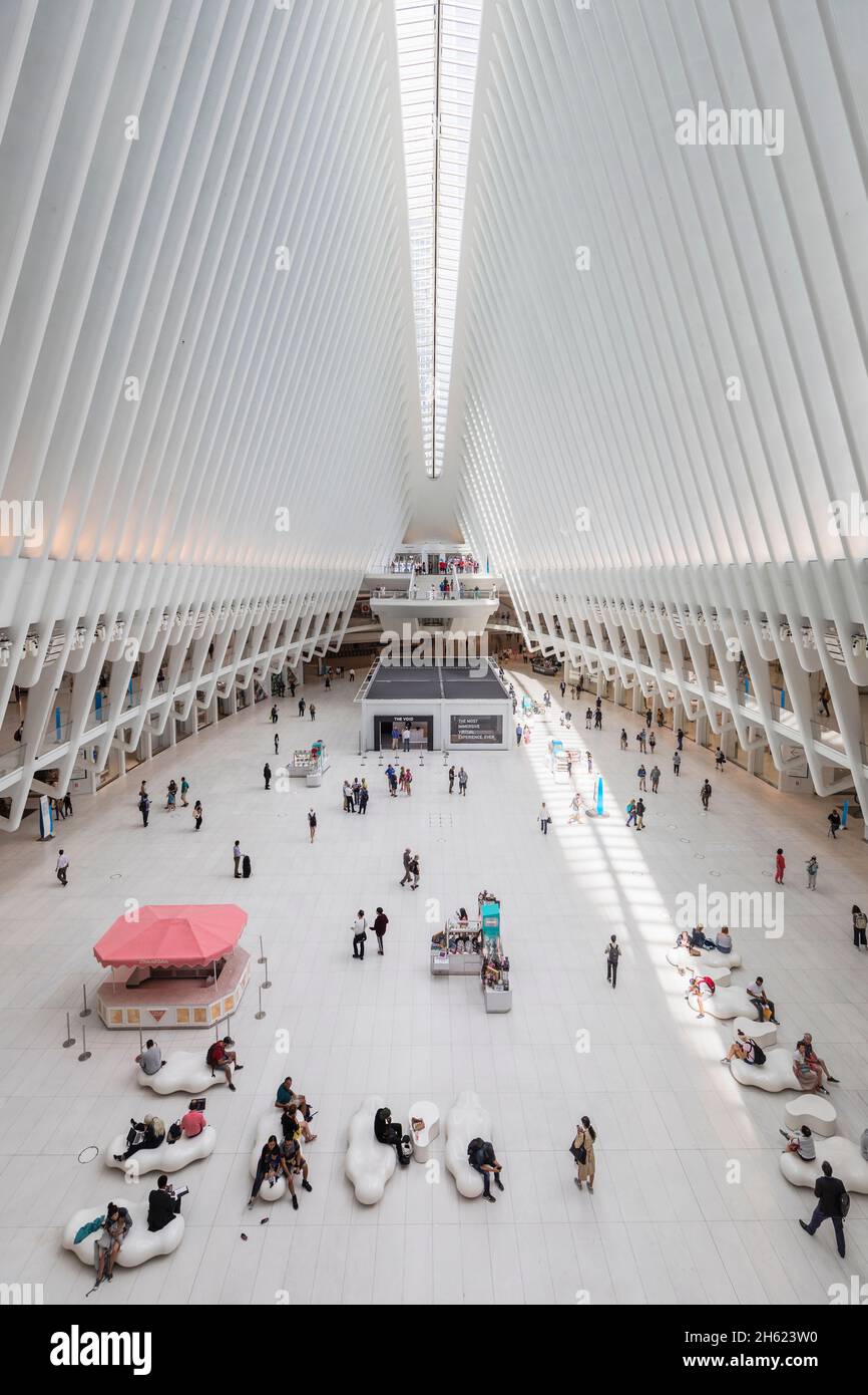 oculus,main concourse of the subway station with shopping center ...