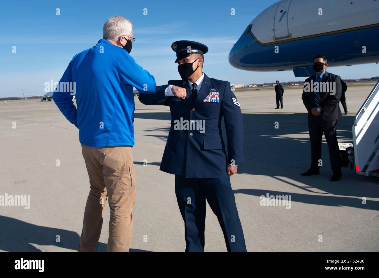 Reportage: Acting Defense Secretary Christopher C. Miller greets Air ...