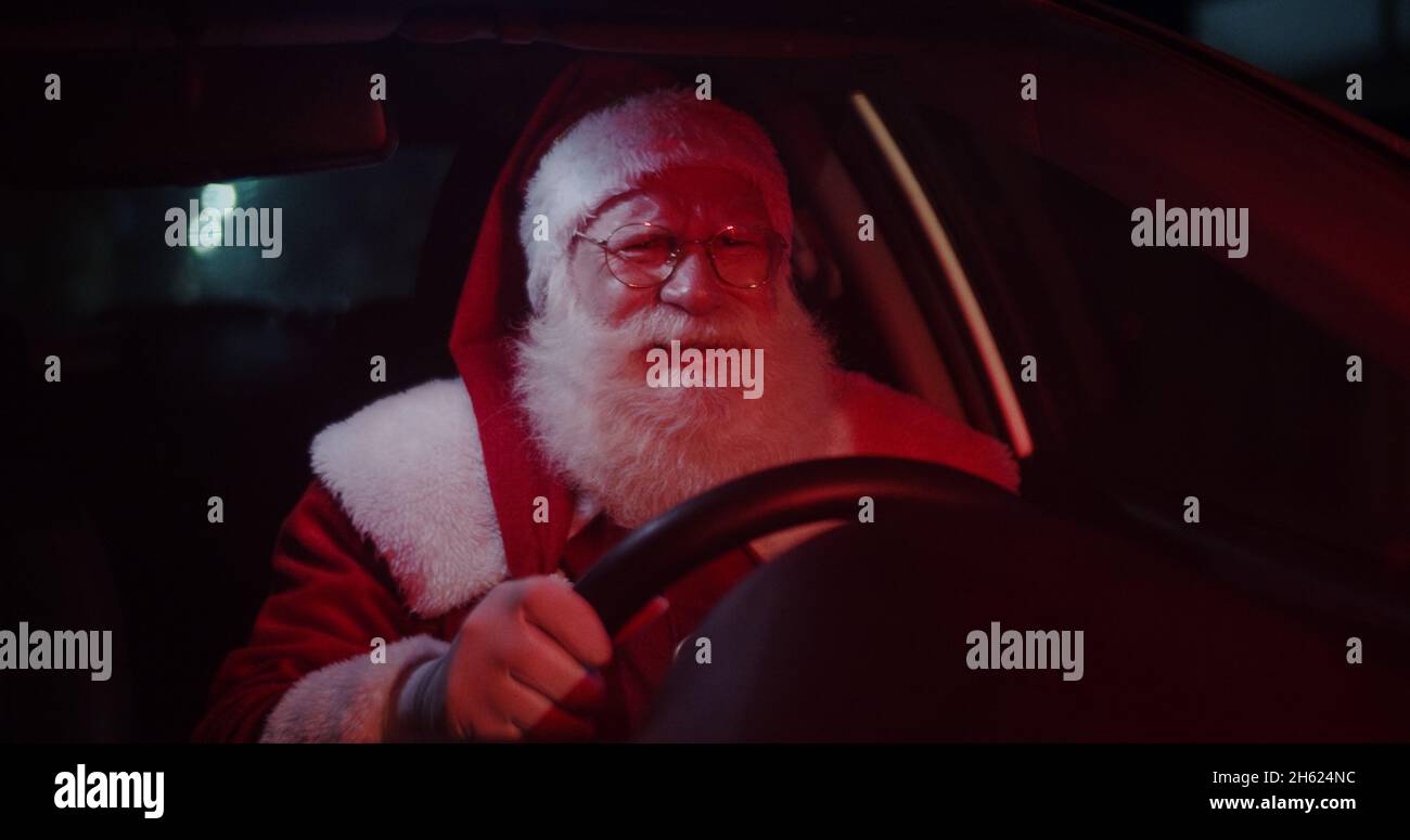 Red car stuck in traffic hi-res stock photography and images - Alamy