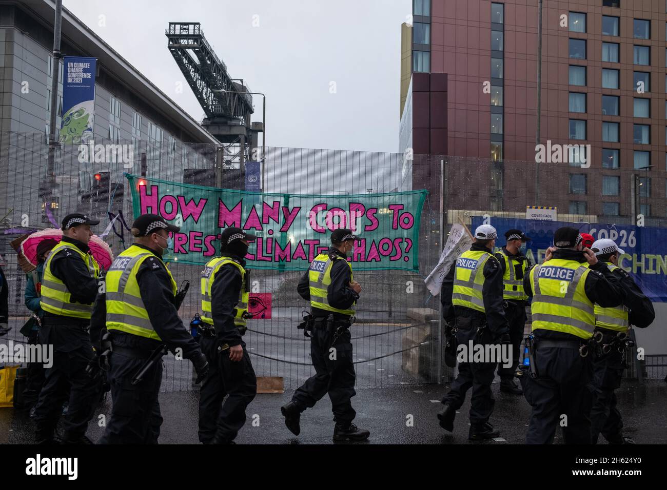 How many cops to arrest climate chaos hi-res stock photography and ...