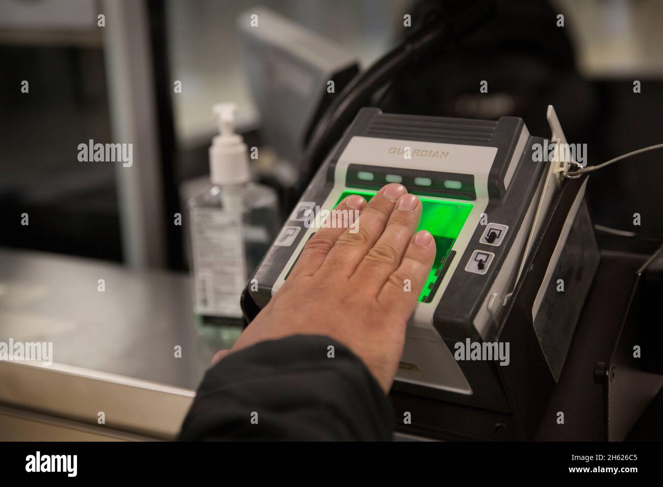 U.S. Customs and Border Protection officers screen international ...
