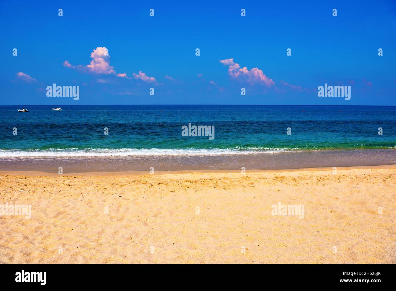 Calabrian coastal beach of Parghelia Tropea Italy Stock Photo - Alamy