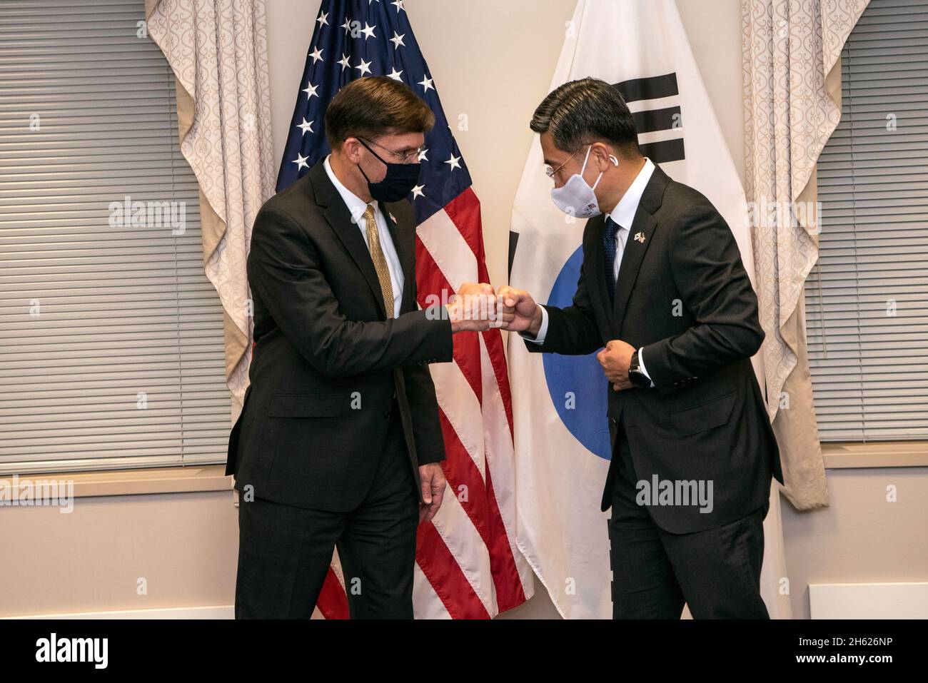 Suh wook at the pentagon hi-res stock photography and images - Alamy