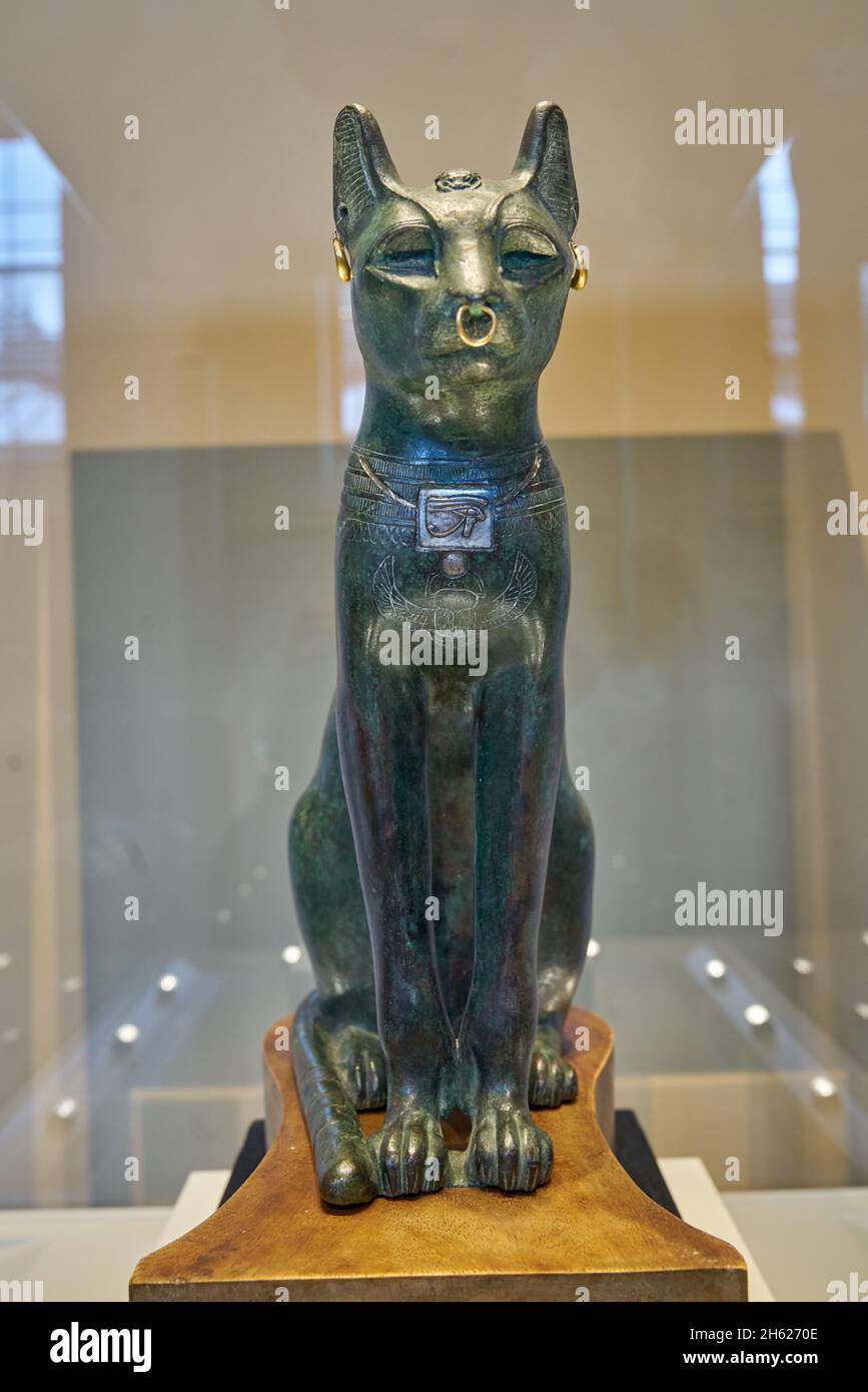 gayer anderson cat british museum Stock Photo - Alamy