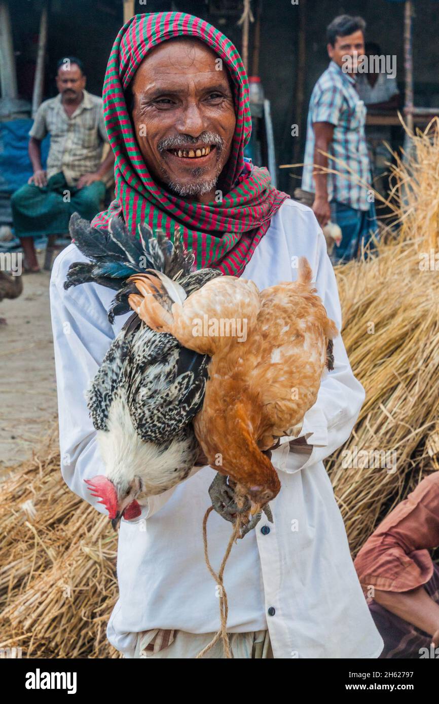 Chicken seller hi-res stock photography and images - Alamy