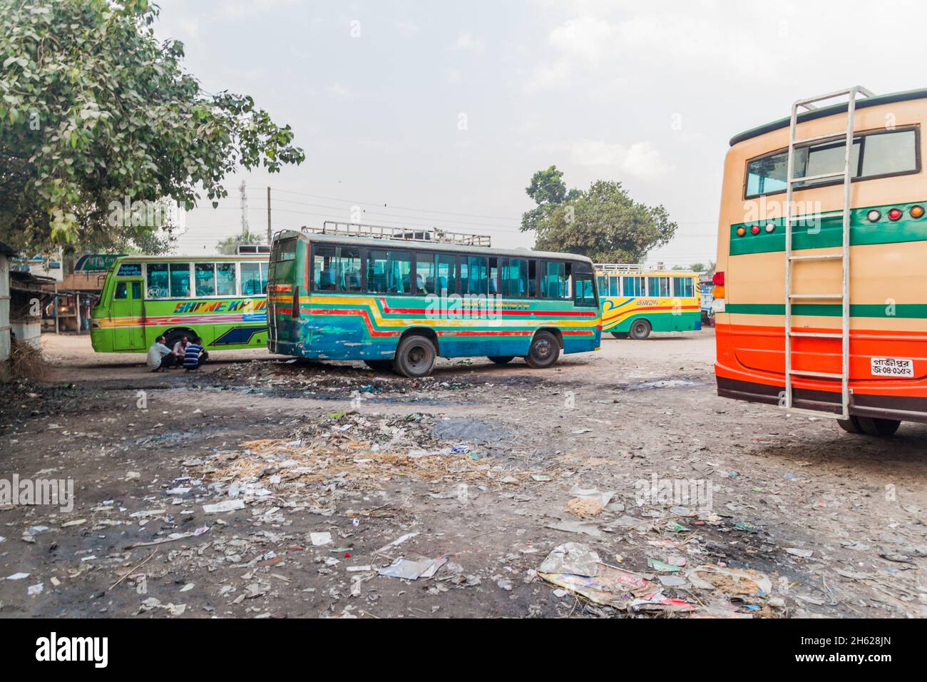 Bus stand environment hi-res stock photography and images - Alamy