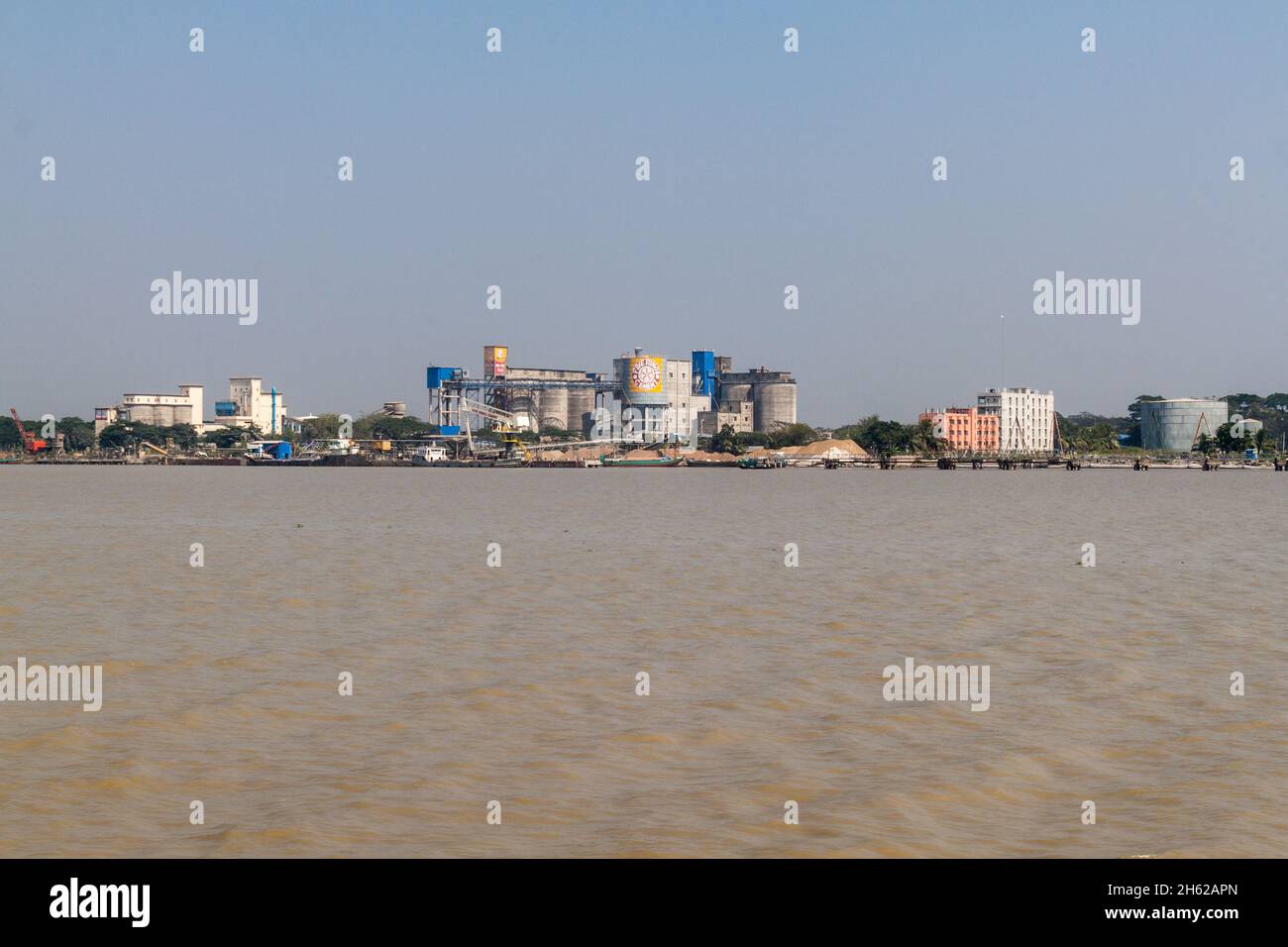 Mongla port hi-res stock photography and images - Alamy