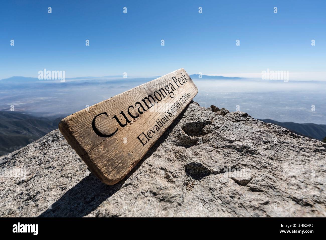 Cucamonga Peak sign and view in the San Gabriel Mountains in San ...