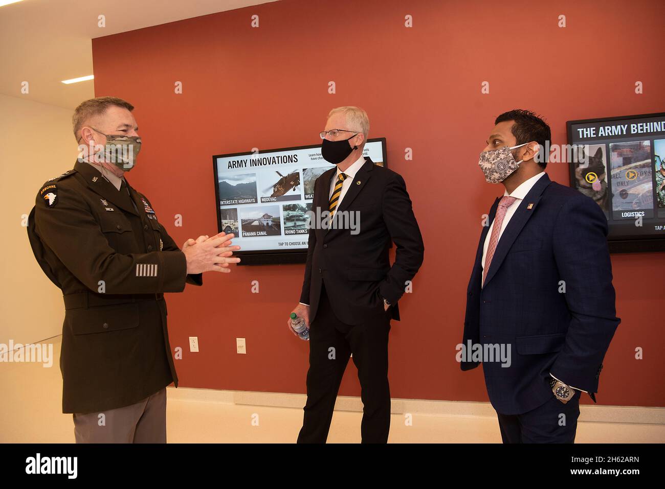 Reportage: Army Chief of Staff Gen. James C. McConville speaks with ...