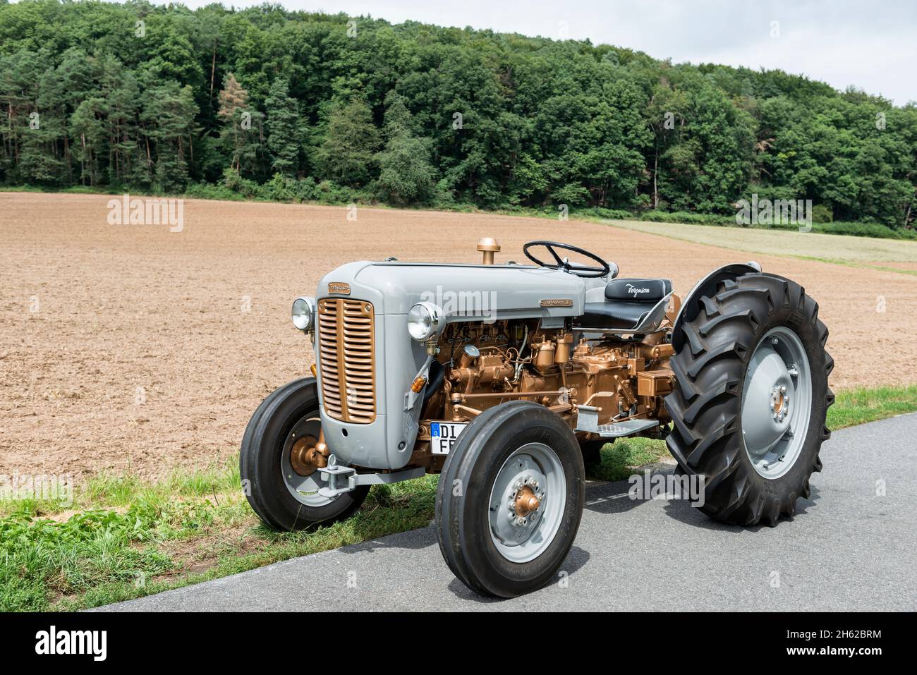 Massey ferguson tractor 1960s hi-res stock photography and images - Alamy