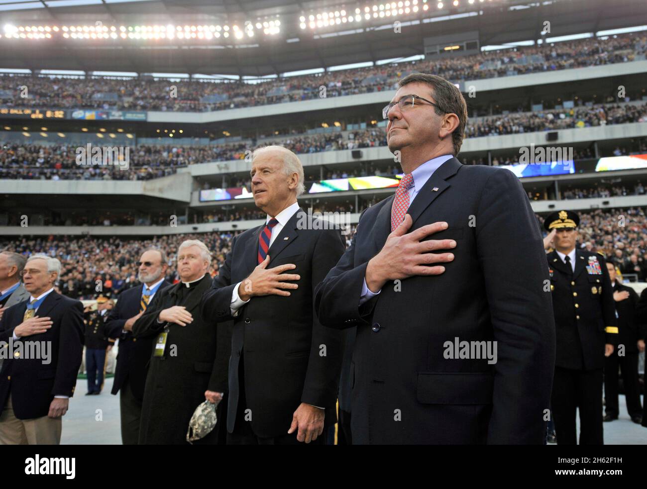 Hand over heart anthem hi-res stock photography and images - Alamy