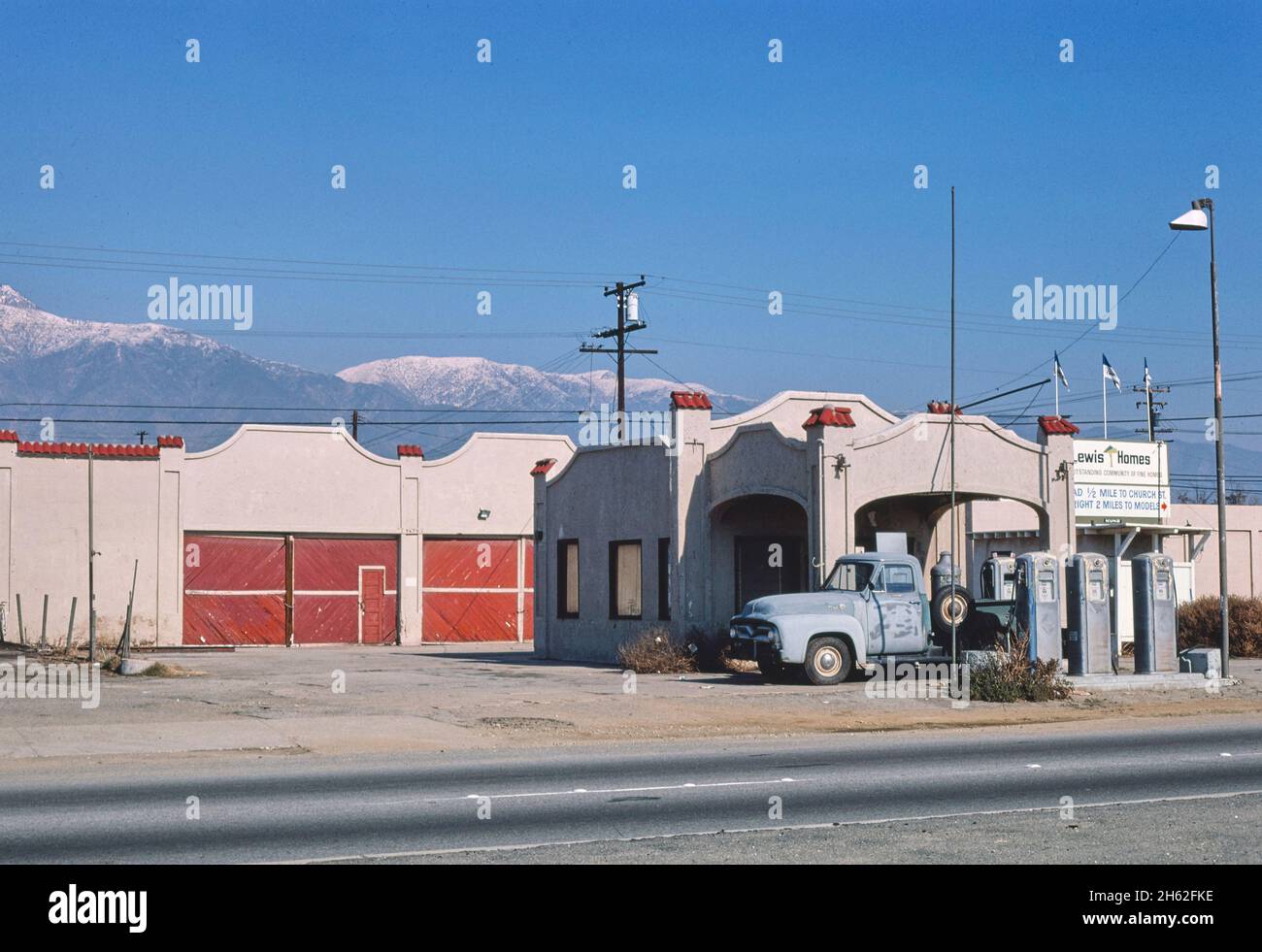 Richfield Station, Cucamonga, California; ca. 1977 Stock Photo - Alamy