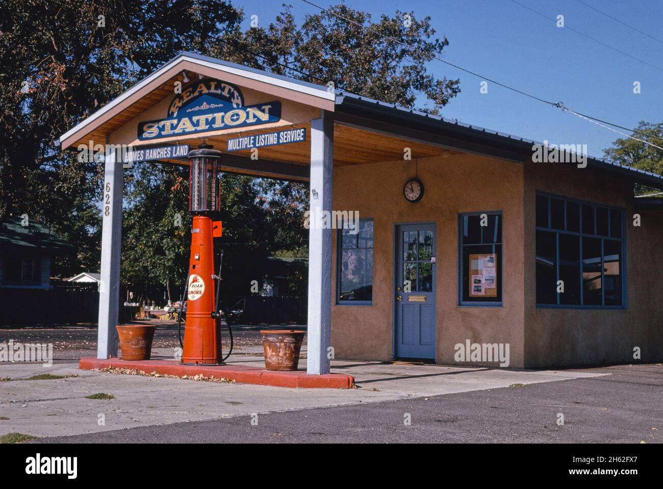 1990s gas station hi-res stock photography and images - Alamy