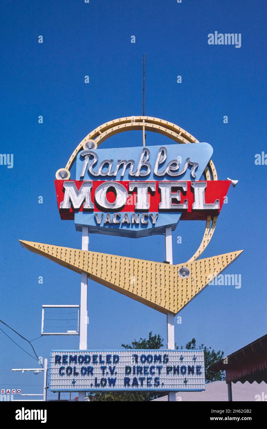 Rambler Motel sign, Route 66, Shamrock, Texas; ca. 1982 Stock Photo - Alamy