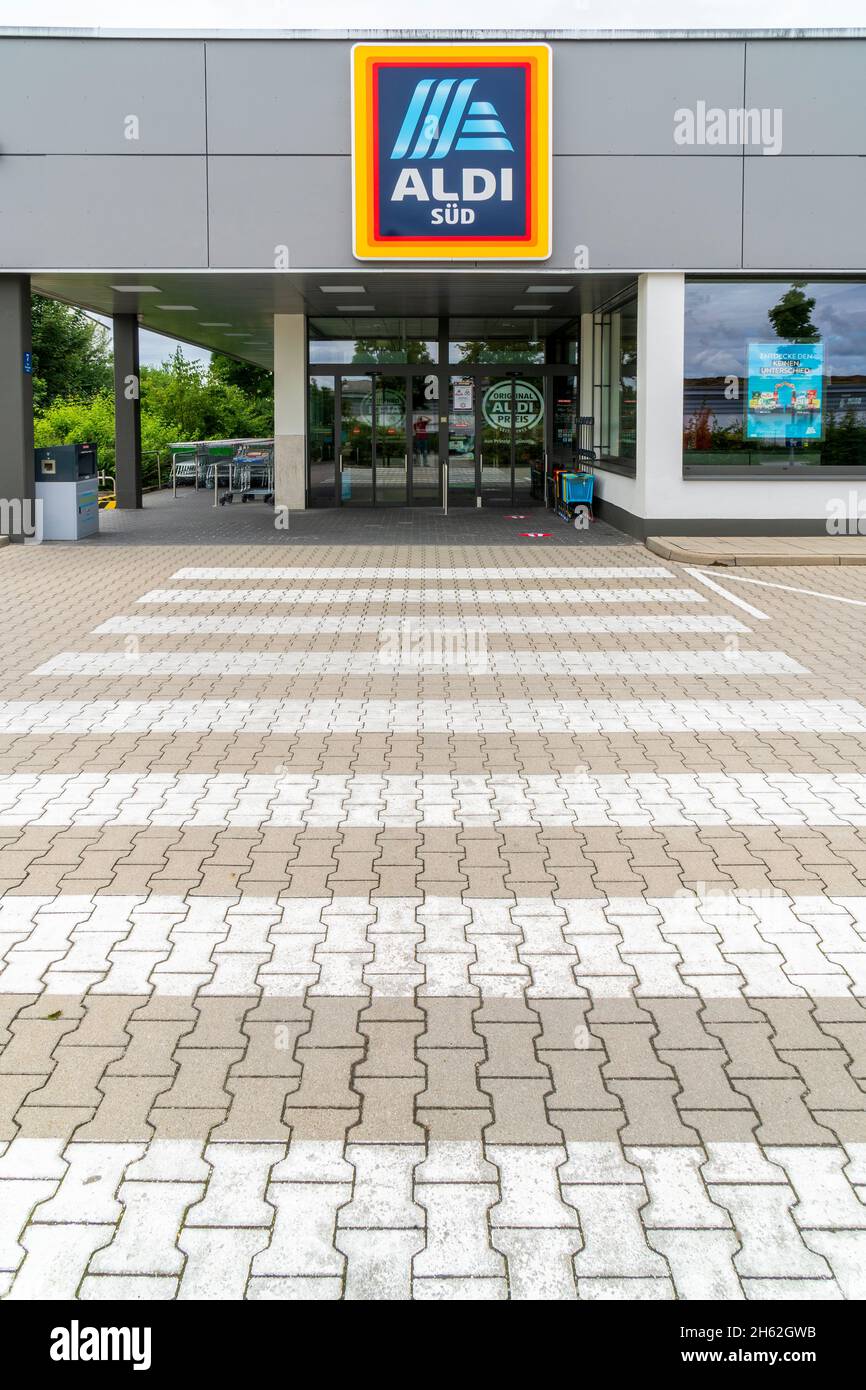 Aldi sign board hi-res stock photography and images - Alamy
