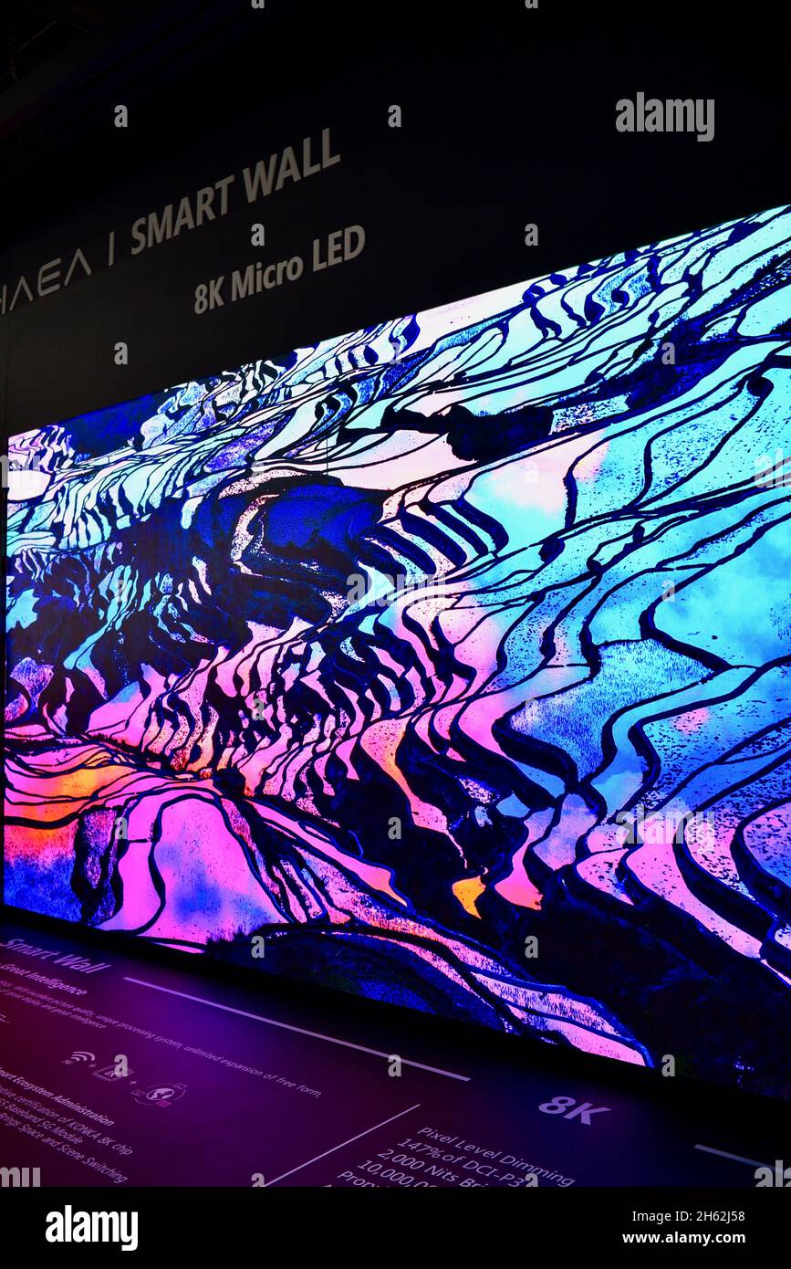 Micro led 8k hi-res stock photography and images - Alamy