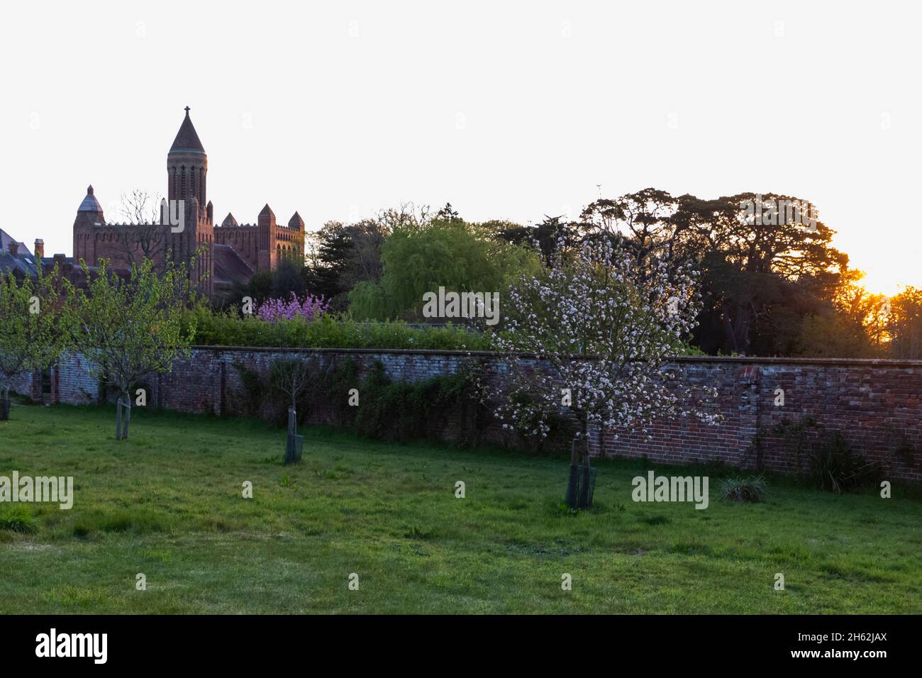 Quarr abbey monastery hi-res stock photography and images - Alamy