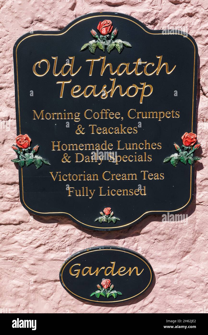 england,isle of wight,shanklin old village,the old thatched teashop ...