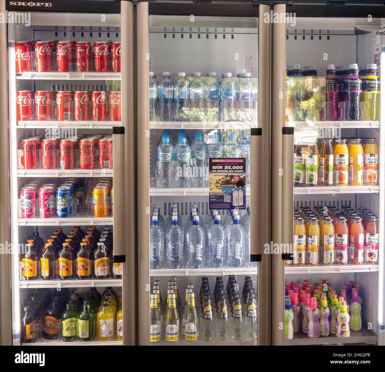 Supermarket fridge doors hi-res stock photography and images - Alamy