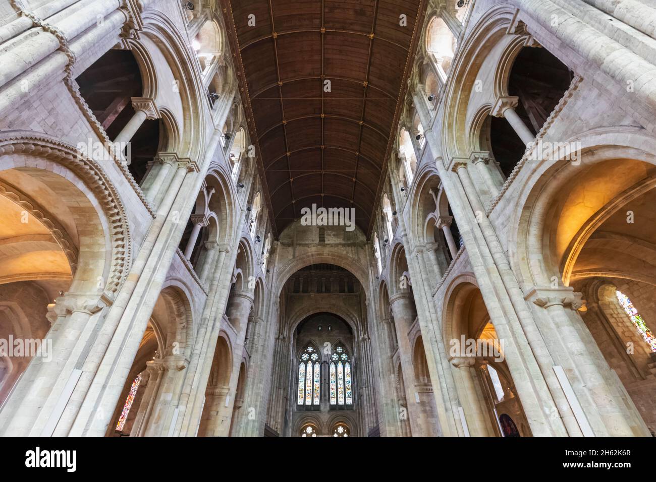 Romsey abbey hi-res stock photography and images - Alamy