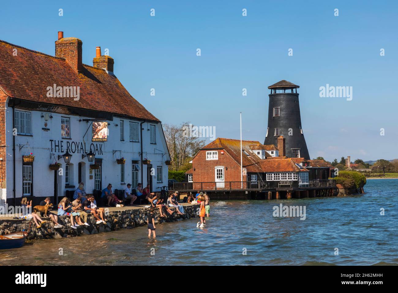 england,hampshire,langstone,chichester harbour,view of the royal oak ...