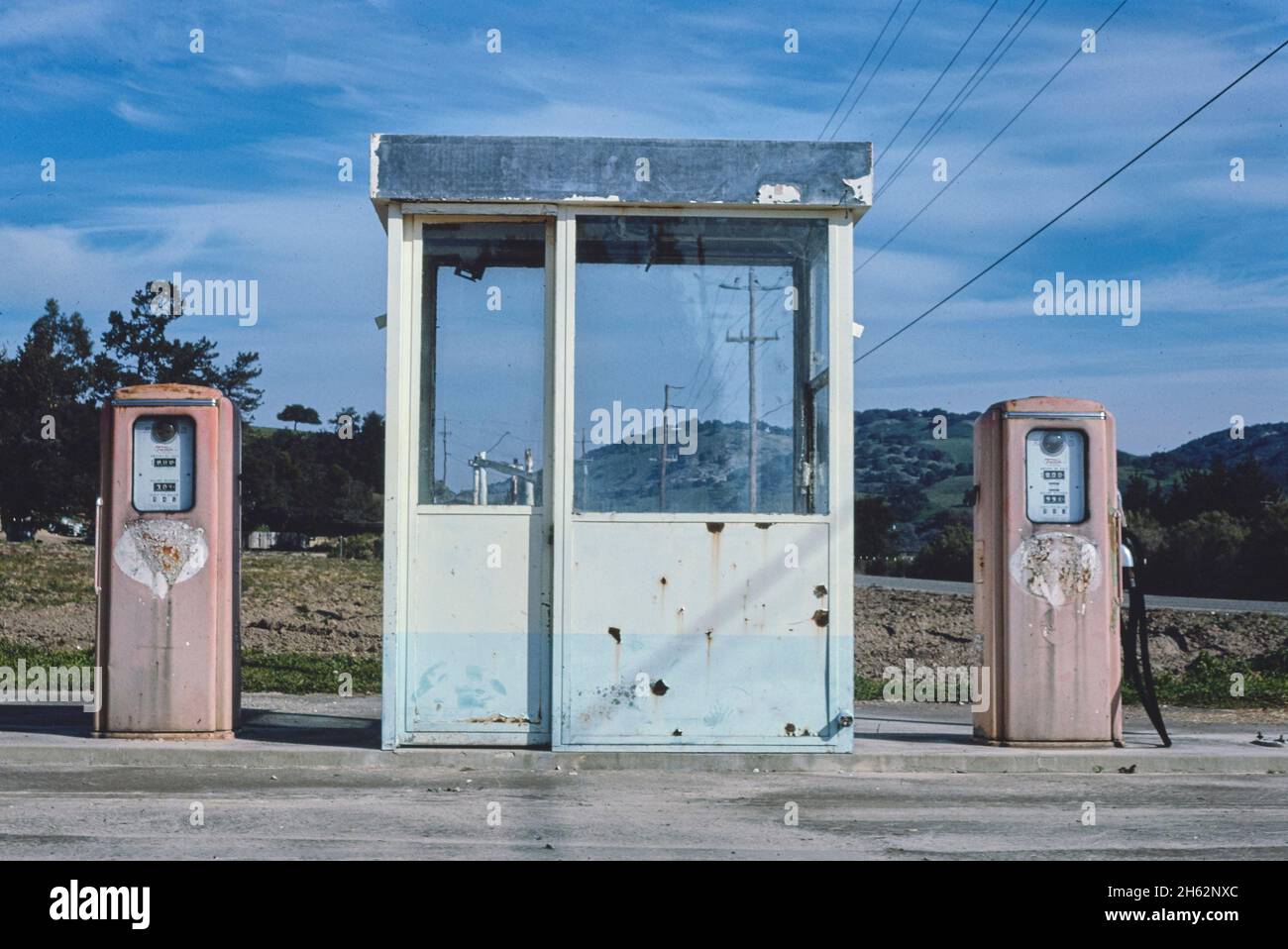 1980s gas station hi-res stock photography and images - Alamy
