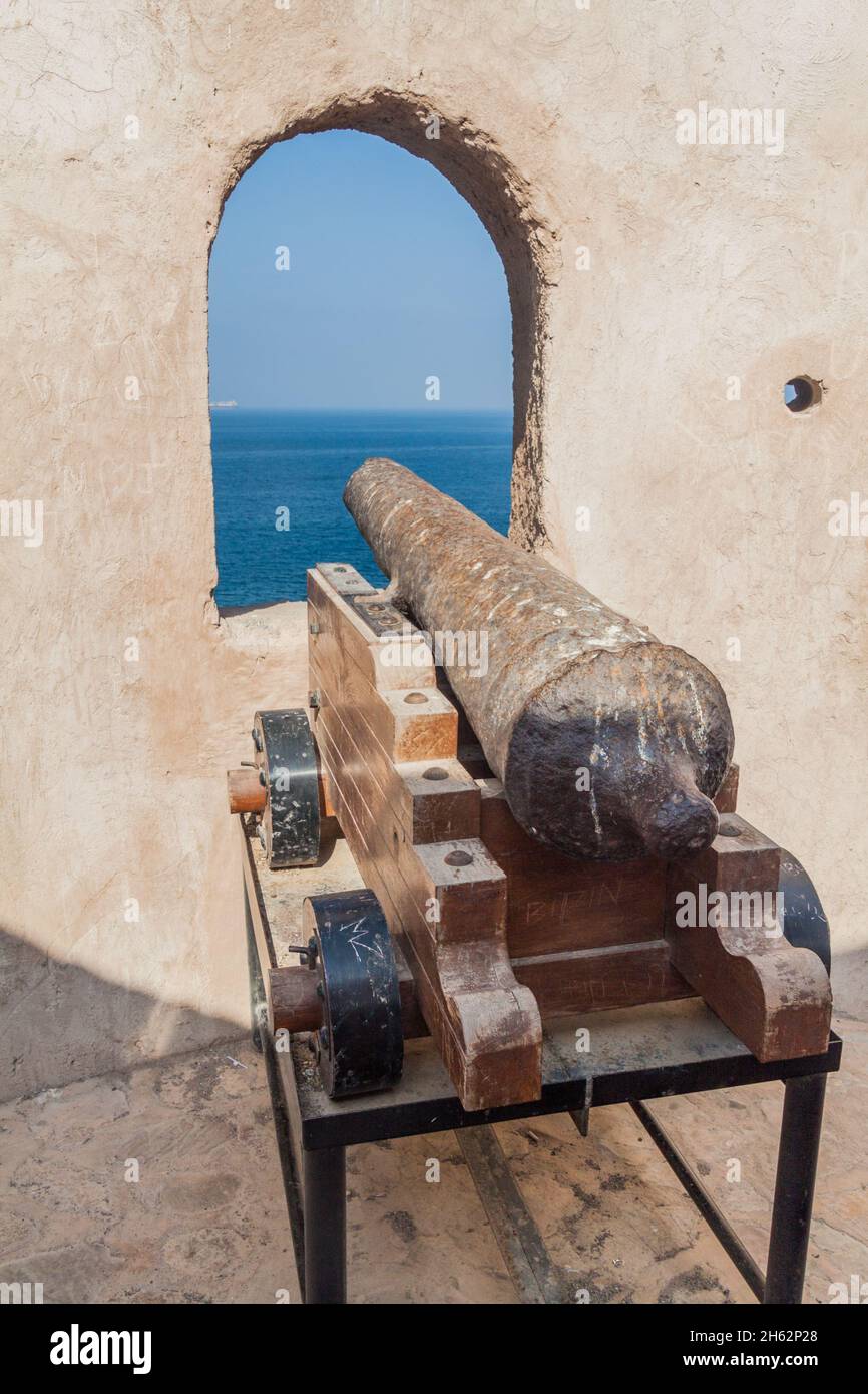 Watchtower fort muscat oman hi-res stock photography and images - Alamy