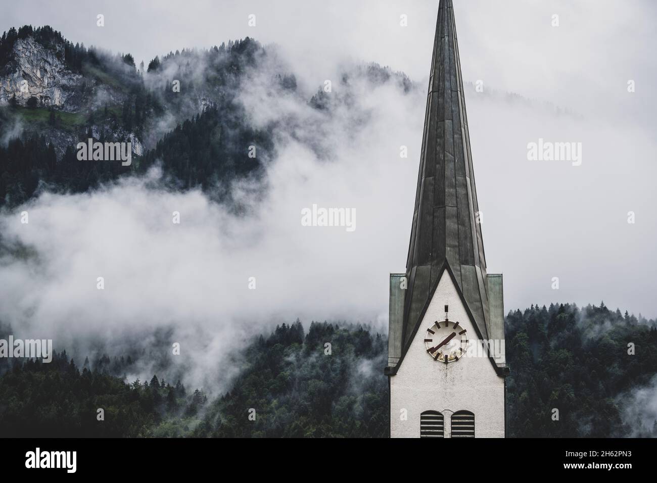 Shrouded steeple hi-res stock photography and images - Alamy