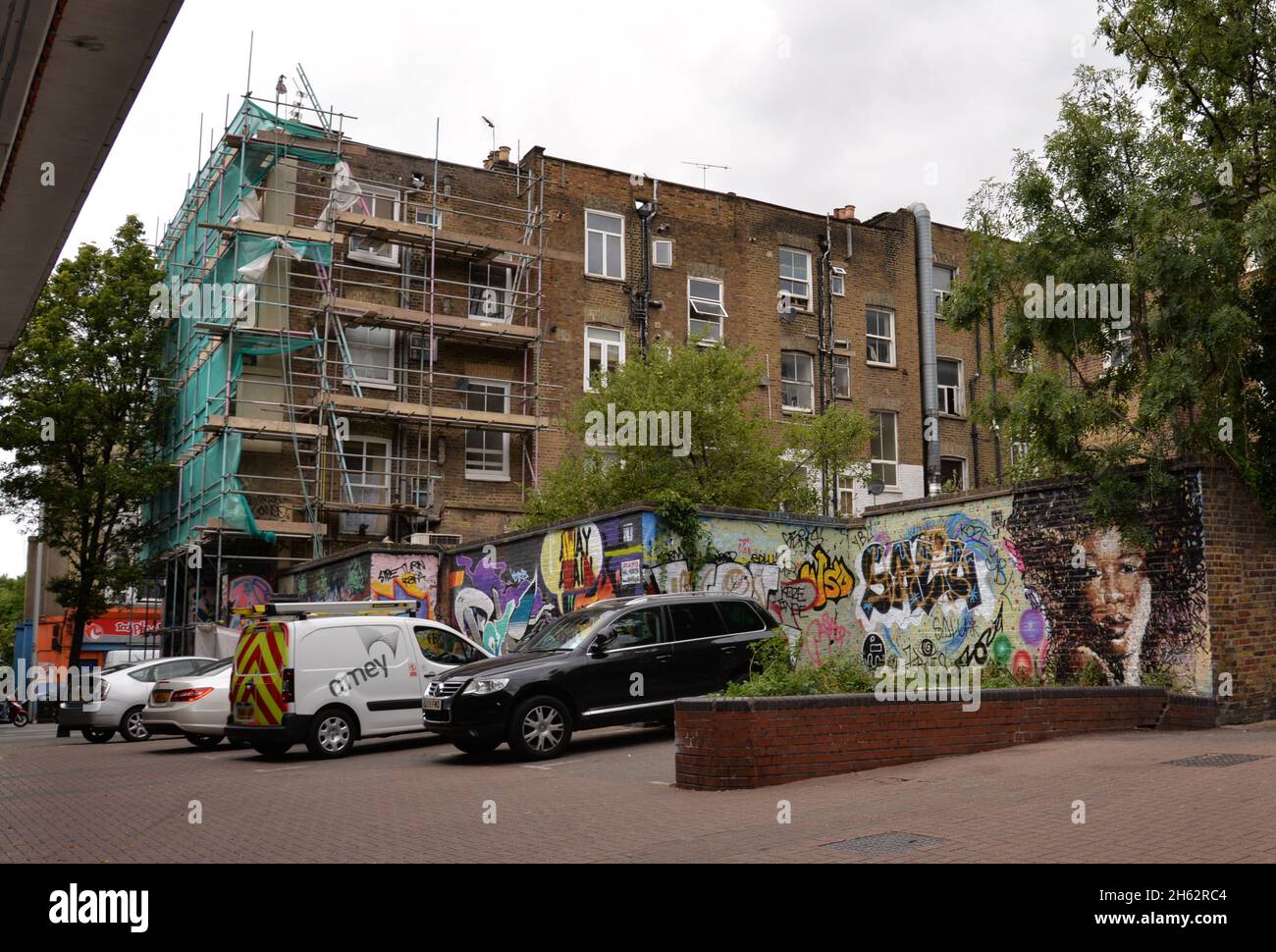 The vibrant graffiti on the street of London Stock Photo - Alamy