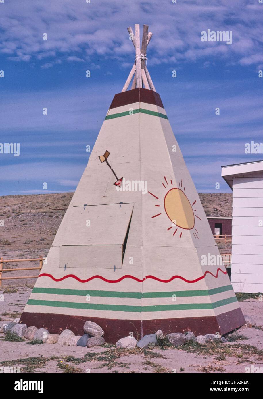 Teepee fireworks stand hi-res stock photography and images - Alamy