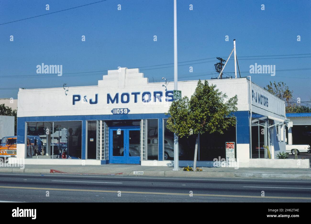 1970s car dealer hi-res stock photography and images - Alamy