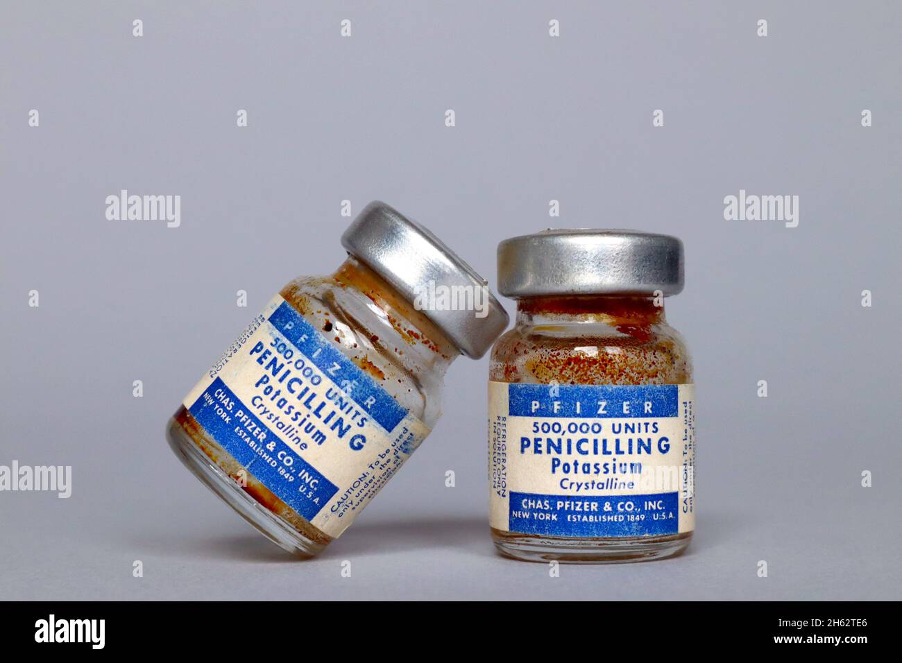 Vial of PFIZER Penicillin G - PFIZER is a US Pharmaceutical Companies ...