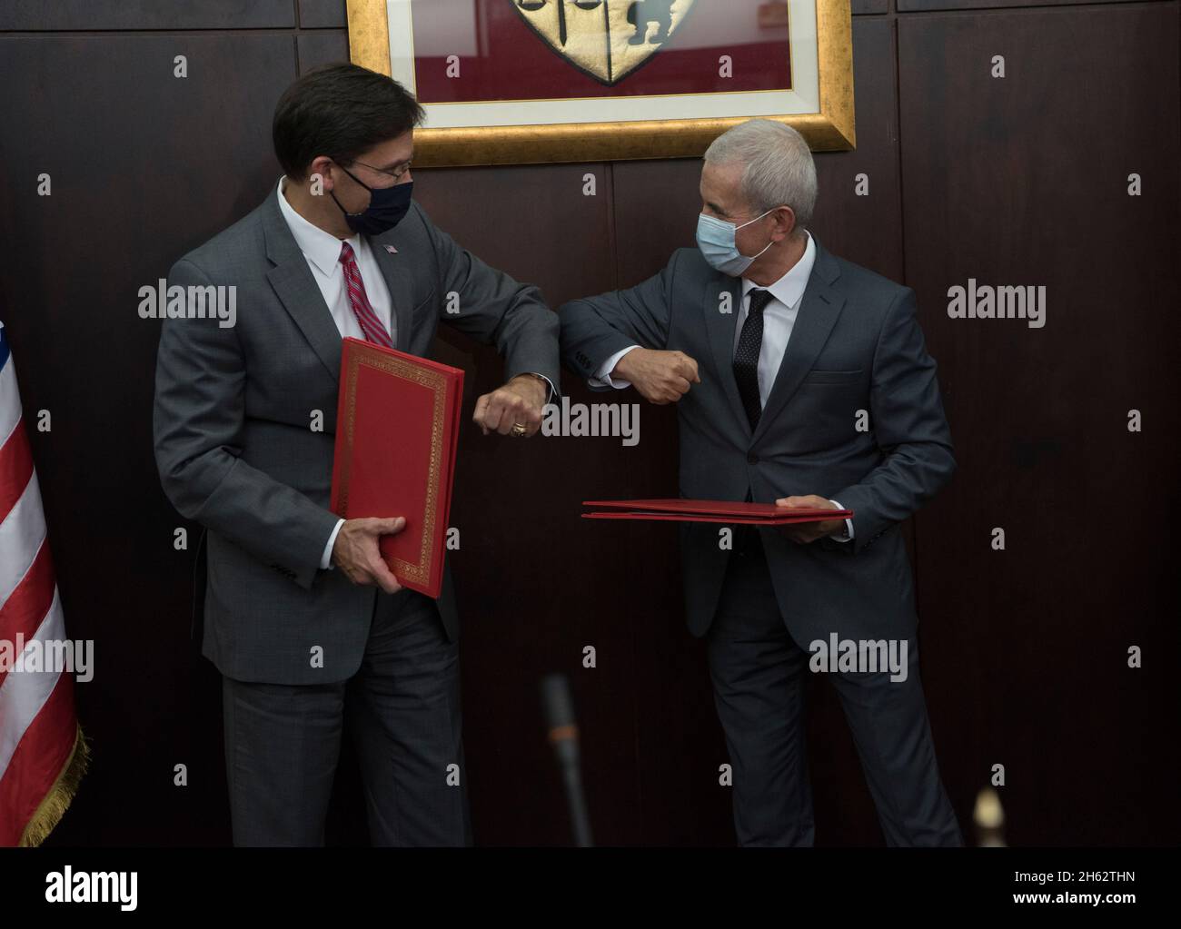 The signing of the protocol hi-res stock photography and images - Alamy