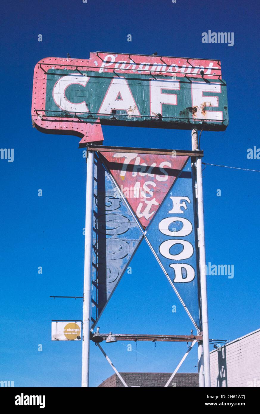 Paramount cafe sign hi-res stock photography and images - Alamy