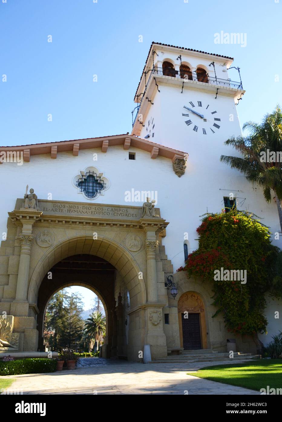 Historic courthouse in Santa Barbara, California Stock Photo - Alamy
