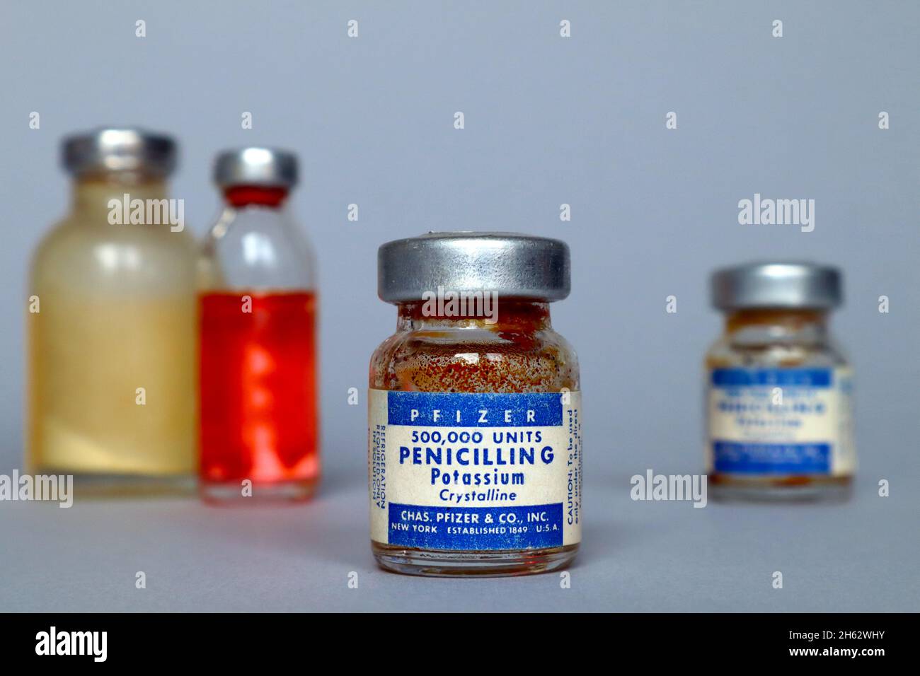 Vial of PFIZER Penicillin G - PFIZER is a US Pharmaceutical Companies ...
