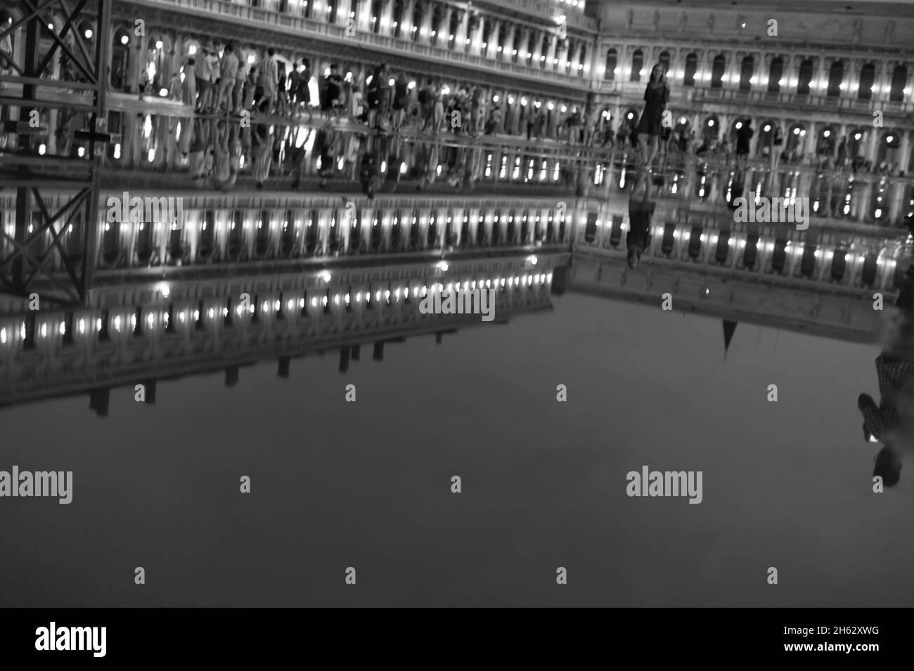 Cityscape building on square Black and White Stock Photos & Images - Alamy