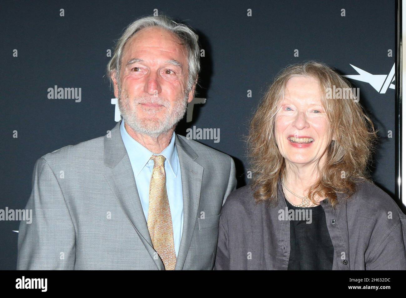 Frances Conroy Jan Munroe