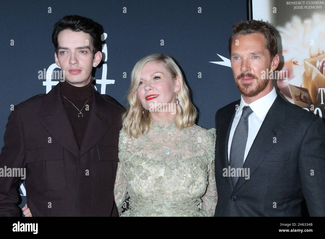 Los Angeles, CA. 11th Nov, 2021. Kodi Smit-McPhee, Kirsten Dunst ...
