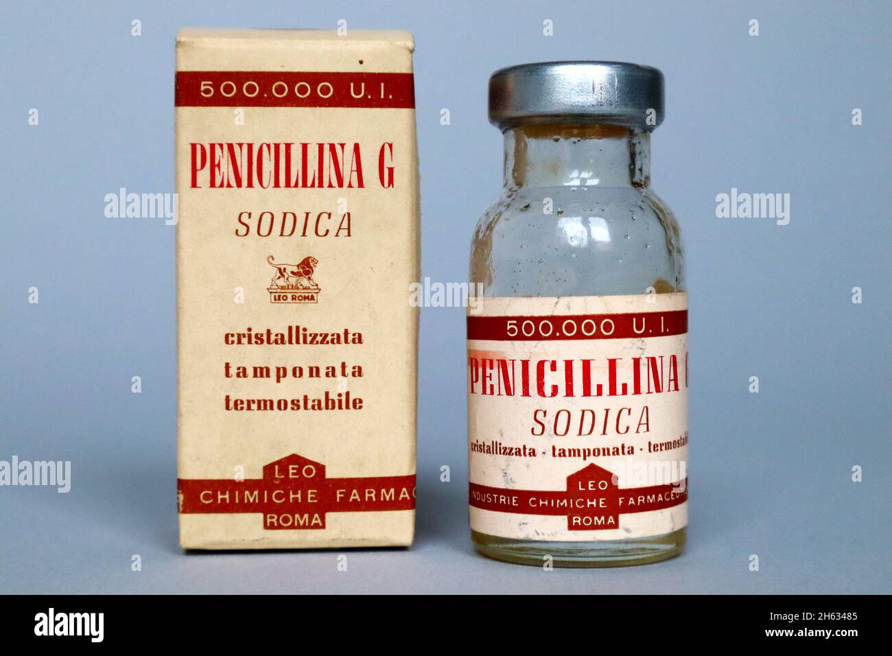 Vintage 1957 Vial of PENICILLIN G Produced by LEO Pharmaceutical ...