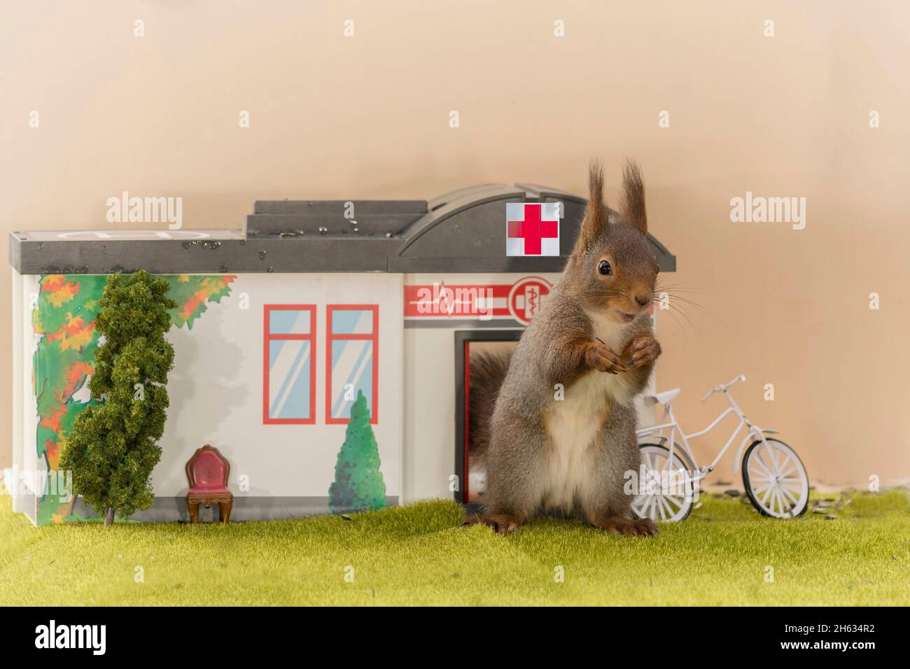 Hospital cycle hi-res stock photography and images - Alamy